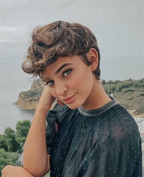 42 Trendy Short Pixie Haircut For Stylish Woman Page 32 Of 42