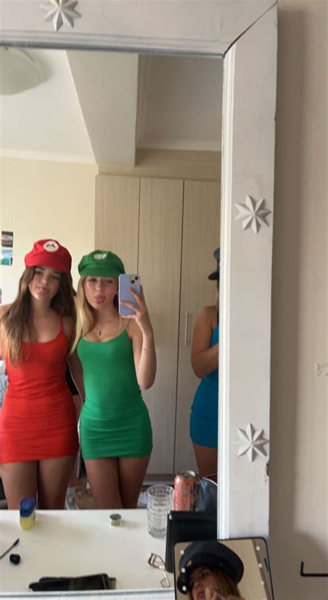 Pin By Bella Blu On Costumes Bff Halloween Costumes Duo Halloween