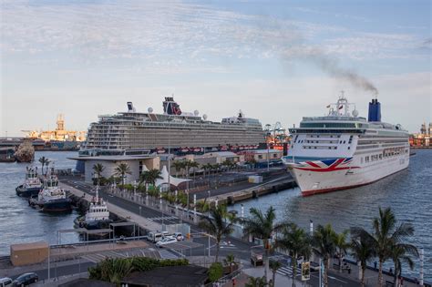 Puertos de Las Palmas líderes en número cruceristas con casi 700 000