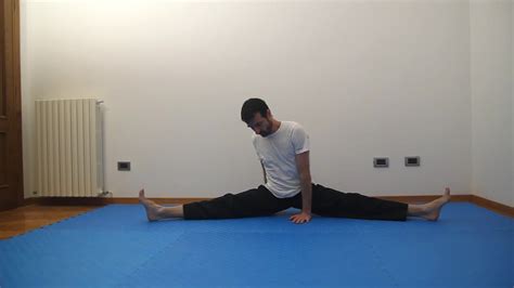 Esercizi Di Stretching A Terra Per Le Gambe Tutorial Migliorare