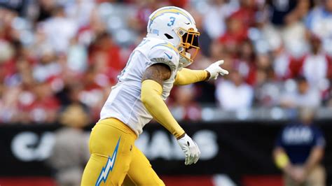 Can T Miss Play Los Angeles Chargers Safety Derwin James Looks Like An