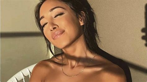 Neighbours Babe Mishti Sharma Unleashes Eye Popping Assets In Barely