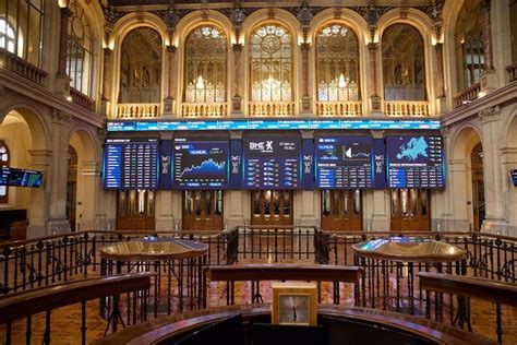 Economía Bolsa El Ibex 35 cae un 0 9 al cierre y pierde los 11 800