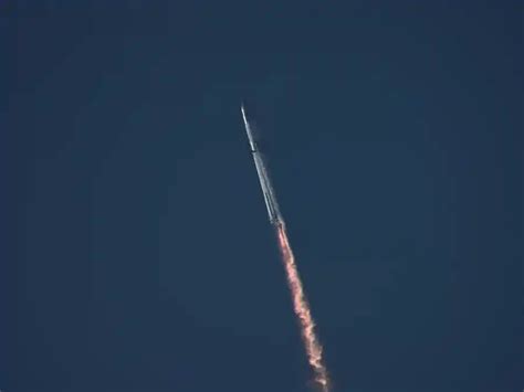 Elon Musk S 400 Ft Rocket The Biggest Ever Made By Man Costing 3b