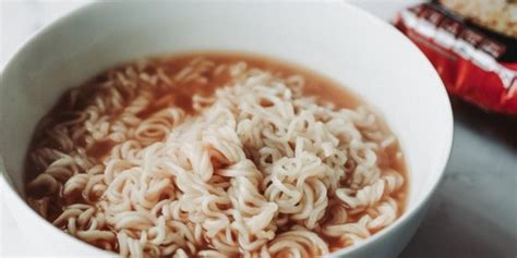 Maruchan De qué están hechas las sopas instantáneas y por qué son