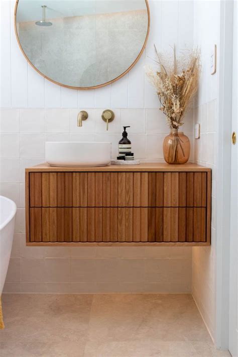 Hamptons Luxe Bathroom Reno Thats Loaded With Bathroominspo