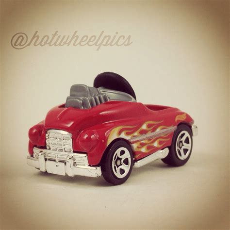 Pedal Driver Hot Wheels Hw City Surf Patrol