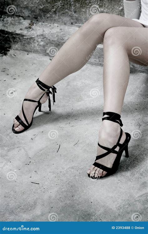 Women Leg Bound