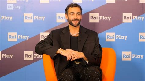 Chi è Marco Mengoni Età vita privata canzoni e Instagram