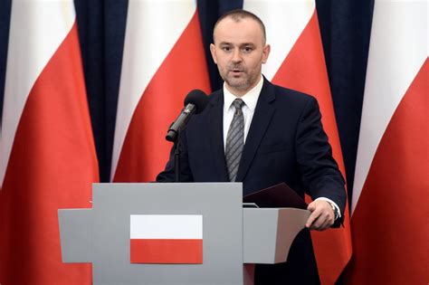 Doradca prezydenta Dudy awansował Zobacz ile zarobi Paweł Mucha