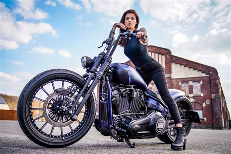 Wallpaper Id Girls And Motorcycles Motorcycles Thunderbike