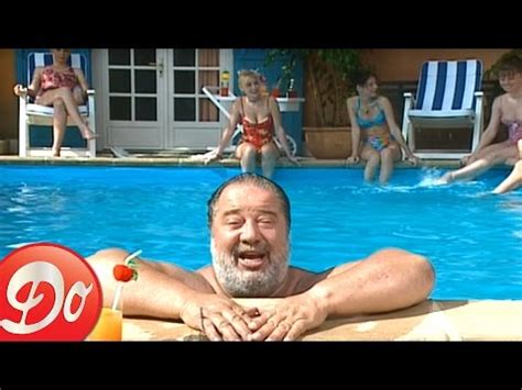 Carlos Tout Nu Et Tout Bronz Avec Marie Drucker Clip Youtube