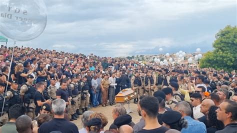 Enterro de sargento da PM morto a tiros é marcado por comoção em BH