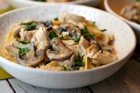 Recette Poulet aux Champignons Très Facile et Rapide