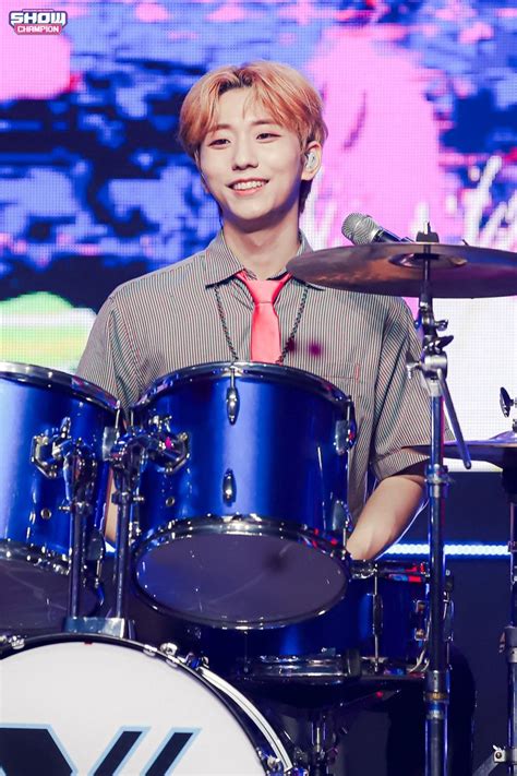 Xdinary Heroes Goo Gun il gunil 건일 icons Happy Day Drummer