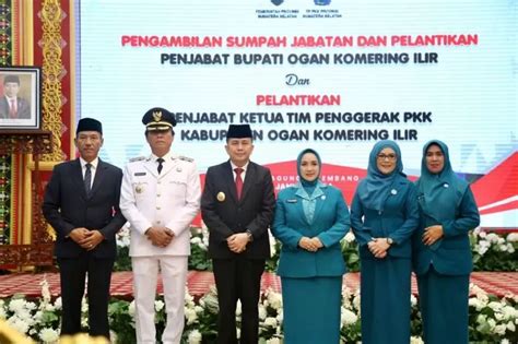 Pj Ketua TP PKK Sumsel Tyas Fatoni Lantik Pj Ketua TP PKK Kabupaten OKI