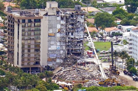 Sobe número de mortos em desabamento na região de Miami operações de