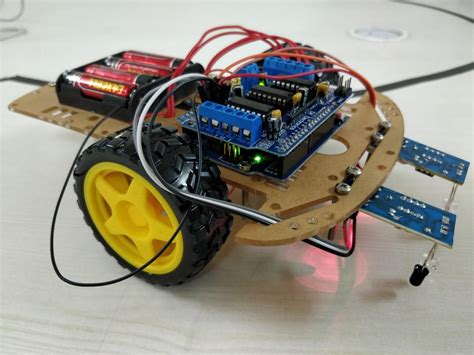 Make A Line Follower Robot Using L293D Motor Driver Module Interfacing