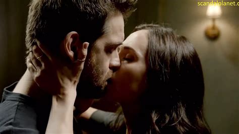Обнаженная сцена секса с Eliza Dushku на Banshee Xhamster