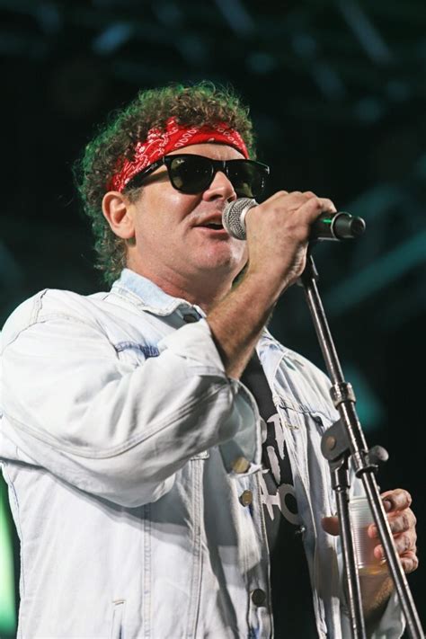 Milhares De Pessoas Prestigiaram O Famoso Festival Da M Sica Popular