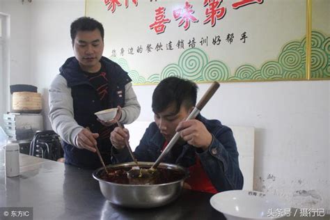继中国大胃王密子君过后重庆又现超级大胃王一顿可吃30斤鱼肉 搜狐大视野 搜狐新闻