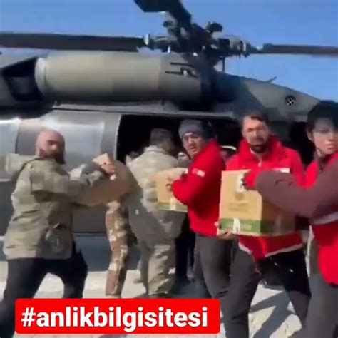 Jandarma Ile Birlikte Yaralar Sarmak I In K Ylere Insani Yard M