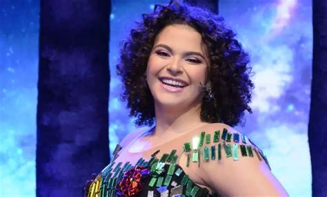 Lucero Mijares reacciona a las críticas en su contra y aclara que solo