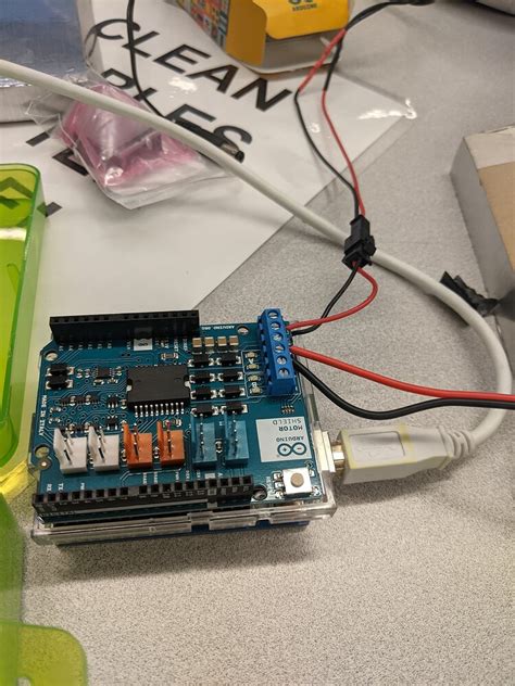 DC Motor Not Spinning When Powered By 12V Supply Arduino Uno With