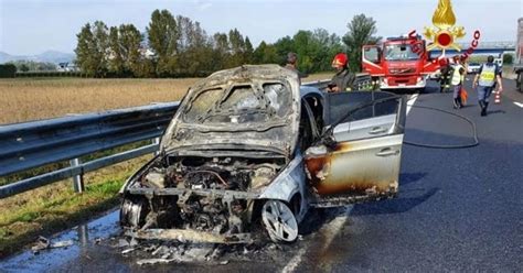 Incidente Stradale In Autostrada A Villabate Auto In Fiamme Giovane Grave