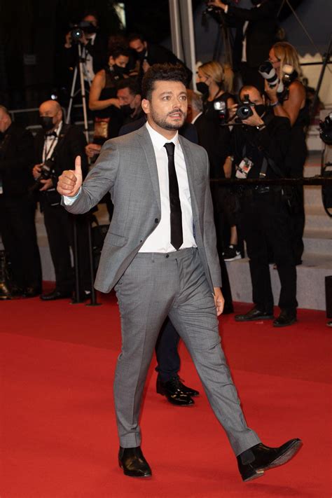 Gilles Lellouche Ad Le Exarchopoulos Et La Mont E Des Marches Nocturne