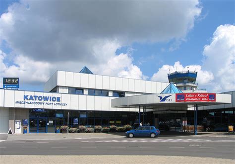 Tak Wygl Da O Lotnisko W Katowicach Pyrzowicach W Latach Te