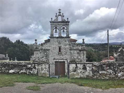 Parroquia y Cementerio de Santa María de Alemparte en Lalín