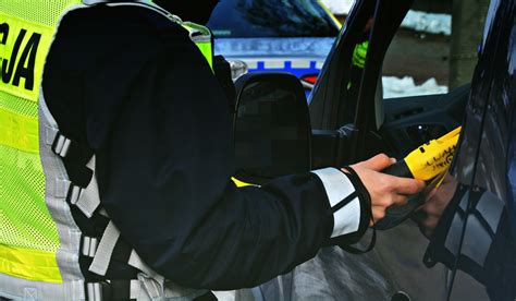 Suwalscy policjanci zatrzymali w weekend pięć poszukiwanych osób
