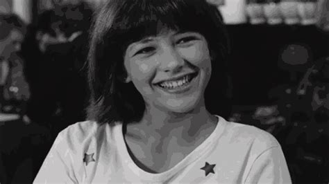 外国人gif女人gif拥抱gif跳舞gif初吻gif苏菲玛索gif 动态图库网