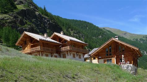 Constructeur De Chalet En Bois Massif Les Chalets Vrais Queyras