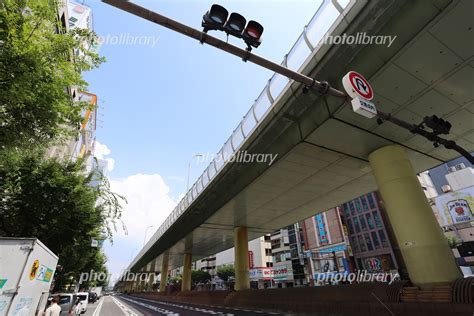 千日前通から見上げた阪神高速15号堺線 写真素材 6537065 フォトライブラリー photolibrary
