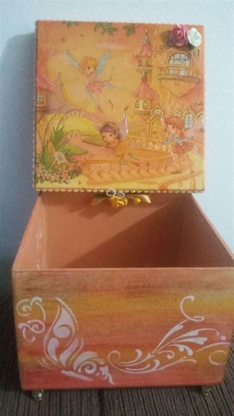Pin By Linda Lous On Antigas Decorative Boxes Decor Home Decor