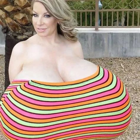 Worlds Biggest Tits Sex Pictures Pass