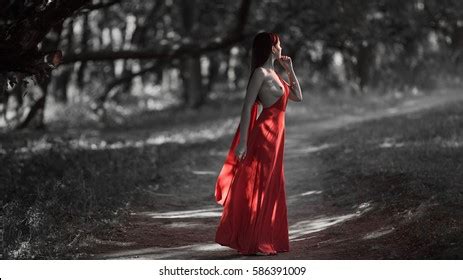 Wonderful Sexy Fashion Model Naked Walking Stock Photo 586391009