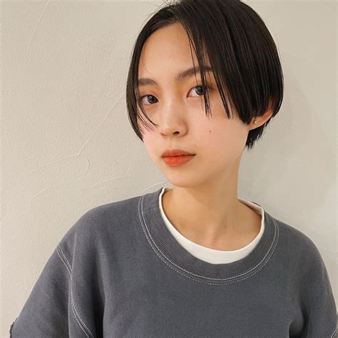 簡単にできるショートヘアセット方法アイロンやワックスなども紹介MINEマイン