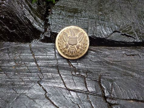 Old Rare Vintage Antique Civil War Relic Officers Staff Button Loaded