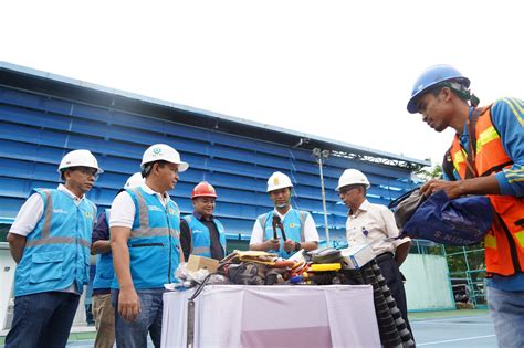 Gerak Cepat Normalkan Listrik Akibat Gempa 7 3 SR Sumbar PLN
