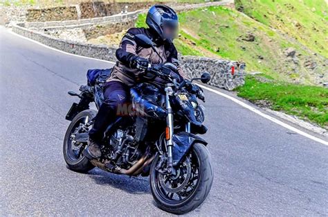 Moto News Suzuki SV E V Strom 650 Addio Al Motore V2 GPone