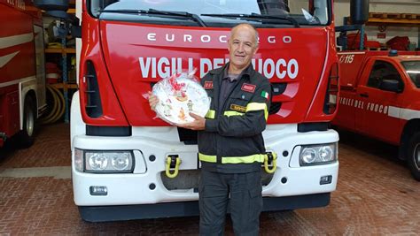 Cairo Dopo 40 Anni Nei Vigili Del Fuoco Va In Pensione Il Capo Reparto