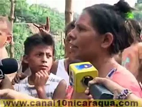 Dos Mujeres Pelean En Via Publica Por Un Hombre Dailymotion Video
