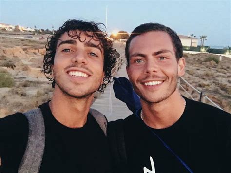Bernardo Lobo Faria e Diogo Bravo Ator da TVI casa se em cerimónia de