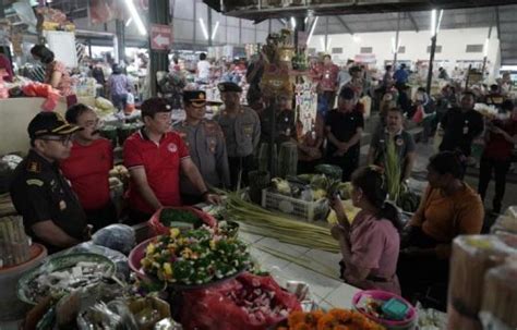 Jelang Hari Raya Bupati Gede Dana Sidak Ke Pasar Lenteraesai Id