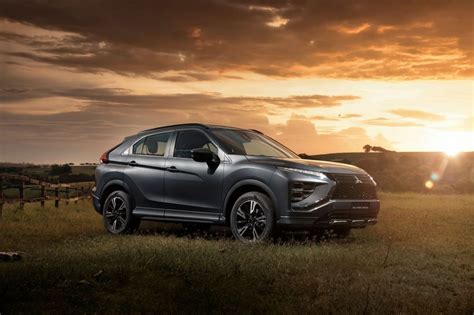 Mitsubishi L200 Triton Savana 2023 ficha técnica preço itens e motor