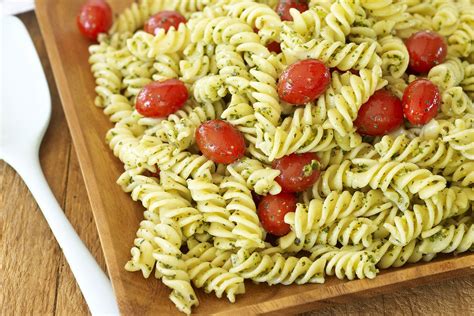 Tutustu Imagen Pesto Pasta Salad With Peas Abzlocal Fi