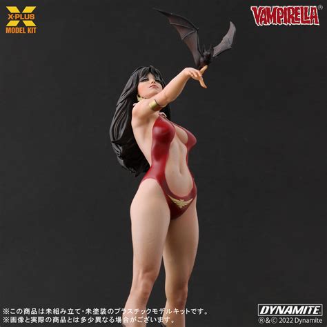 Vampirella Jose Gonzalez Edition Plastic Model Kit HLJ